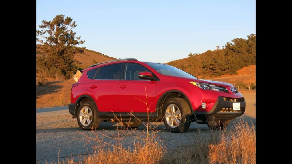 2014 Toyota RAV4 Compact Crossover Review and Road Test - Auto Buyer's ...