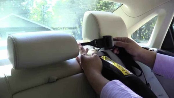 2014 Volkswagen Passat Child Seat Review - Auto Buyer's Guide